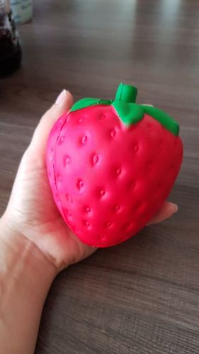Strawberry Squishy - Squishies USA